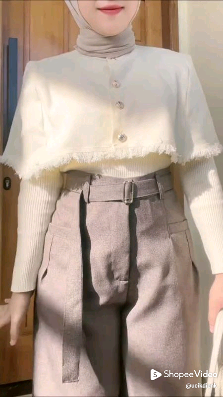 atasan wanita rumbai dada knit🤍 | Shopee Video Indonesia