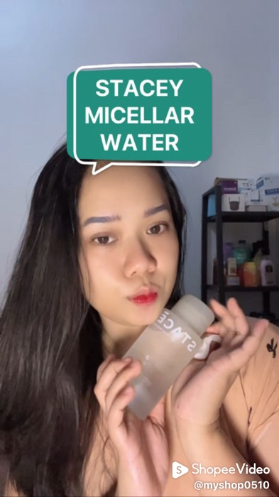 Udah ga khawatir lagi perihal hapus make up, karena ada produk micellar ...
